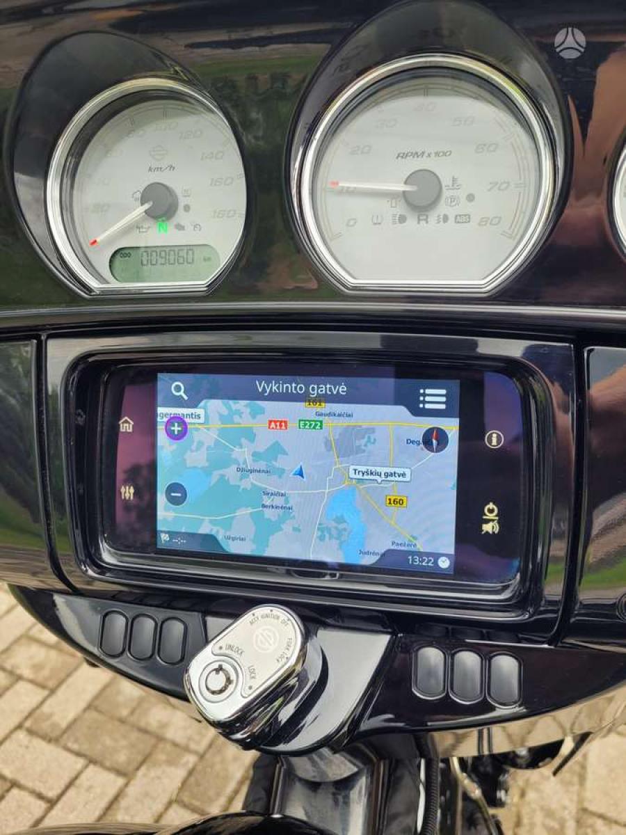 Черный Харли-Девидсон Street Glide FLHX 2022 в Тельшяй, объемом двигателя 1.75 л и пробегом 9 тыс. км за 16500 €, фото 12 на AUTOMOTO.COM.LV