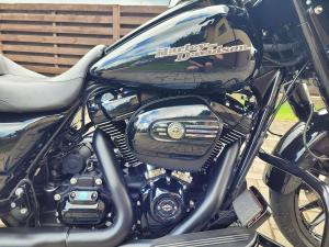 Черный Харли-Девидсон Street Glide FLHX 2022 в Тельшяй, объемом двигателя 1.75 л и пробегом 9 тыс. км за 16500 €, фото 18 на AUTOMOTO.COM.LV