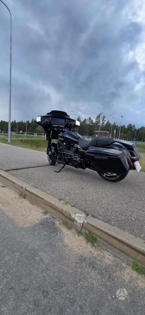 Black Harley-Davidson Street Glide FLHX 2024 in Vilnius, with an engine capacity of 2.00 L and mileage of 3 thousand km for 21500 €, photo 8 on AUTOMOTO.COM.LV
