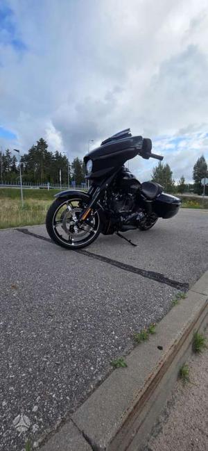 Black Harley-Davidson Street Glide FLHX 2024 in Vilnius, with an engine capacity of 2.00 L and mileage of 3 thousand km for 21500 €, photo 9 on AUTOMOTO.COM.LV