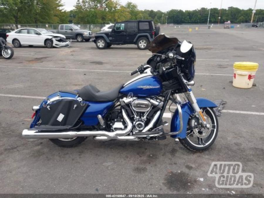 Blue Harley-Davidson Street Glide FLHX 0 in Klaipeda, with an engine capacity of 0.00 L and mileage of 0 thousand km for 5500 €, photo 12 on AUTOMOTO.COM.LV