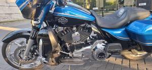 Blue Harley-Davidson Street Glide FLHX 2015 in Panevezys, with an engine capacity of 1.69 L and mileage of 28 thousand km for 12500 €, photo 11 on AUTOMOTO.COM.LV