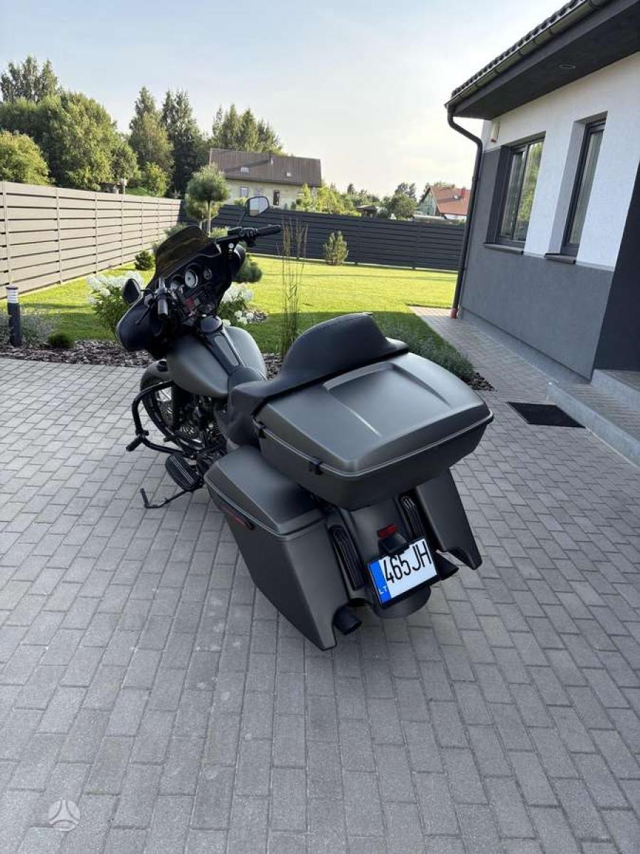 Зеленый Харли-Девидсон Street Glide FLHX 2012 в Кретинга, объемом двигателя 1.70 л и пробегом 92 тыс. км за 11000 €, фото 3 на AUTOMOTO.COM.LV