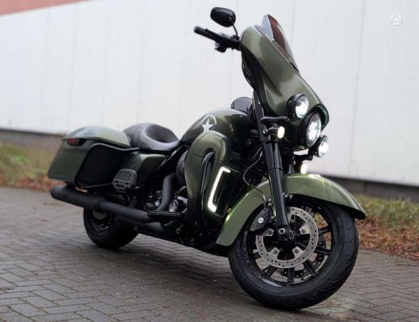 Zaļš Harley-Davidson Street Glide FLHX 2014 Klaipėda, ar dzinēja tilpumu 1.70 L un nobraukumu 23 tūkst. km par 12900 €, foto 11 vietnē AUTOMOTO.COM.LV