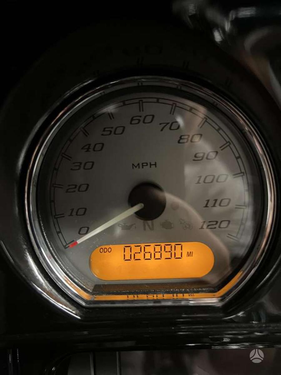 Zaļš Harley-Davidson Street Glide FLHX 2014 Klaipėda, ar dzinēja tilpumu 1.69 L un nobraukumu 27 tūkst. km par 12000 €, foto 15 vietnē AUTOMOTO.COM.LV