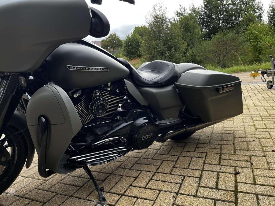 Зеленый Харли-Девидсон Street Glide FLHX 2019 в Тракай, объемом двигателя 1.87 л и пробегом 20 тыс. км за 15000 €, фото 5 на AUTOMOTO.COM.LV