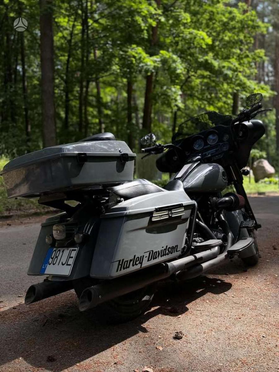 Серый Харли-Девидсон Street Glide FLHX 2009 в Каунас, объемом двигателя 1.70 л и пробегом 34 тыс. км за 10000 €, фото 6 на AUTOMOTO.COM.LV