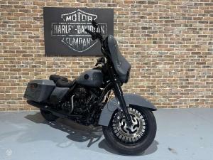 Pelēks Harley-Davidson Street Glide FLHX 2013 Kauņa, ar dzinēja tilpumu 1.69 L un nobraukumu 63 tūkst. km par 13333 €, foto 4 vietnē AUTOMOTO.COM.LV