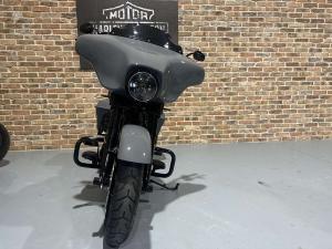 Pelēks Harley-Davidson Street Glide FLHX 2013 Kauņa, ar dzinēja tilpumu 1.69 L un nobraukumu 63 tūkst. km par 13333 €, foto 6 vietnē AUTOMOTO.COM.LV