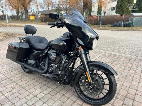 Harley-Davidson Street Glide FLHX 0 Klaipėda, ar dzinēja tilpumu 0.00 L un nobraukumu 0 tūkst. km par 11900 €, foto 3 vietnē AUTOMOTO.COM.LV