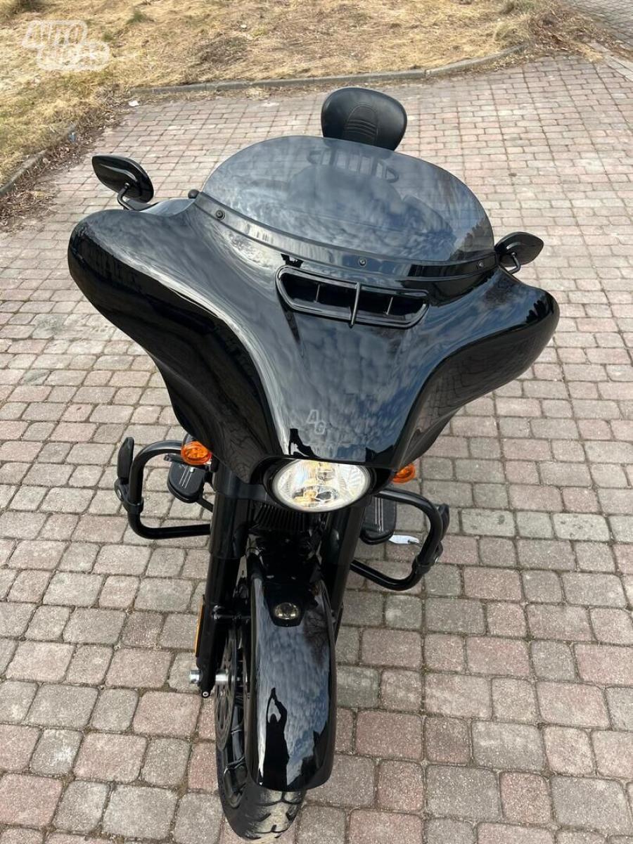 Harley-Davidson Street Glide FLHX 0 Klaipėda, ar dzinēja tilpumu 0.00 L un nobraukumu 0 tūkst. km par 11900 €, foto 5 vietnē AUTOMOTO.COM.LV