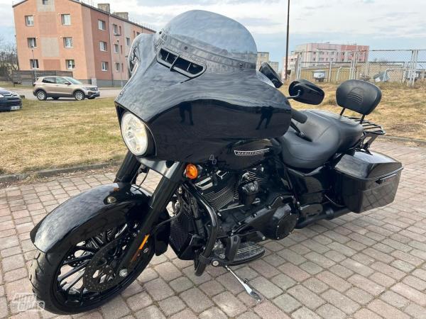 Harley-Davidson Street Glide FLHX 0 Klaipėda, ar dzinēja tilpumu 0.00 L un nobraukumu 0 tūkst. km par 11900 €, foto 5 vietnē AUTOMOTO.COM.LV