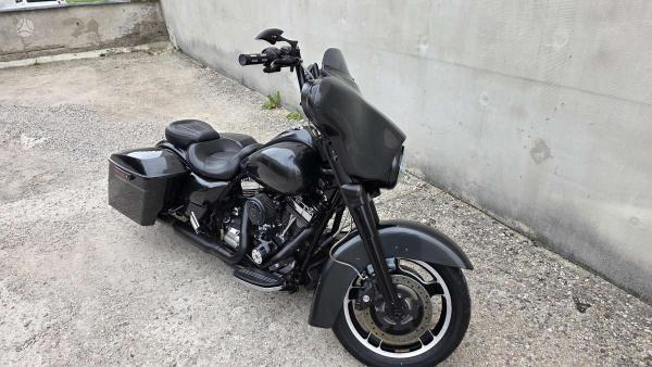 Харли-Девидсон Street Glide FLHX 2012 в Вильнюс, объемом двигателя 1.69 л и пробегом 71 тыс. км за 8500 €, фото 6 на AUTOMOTO.COM.LV