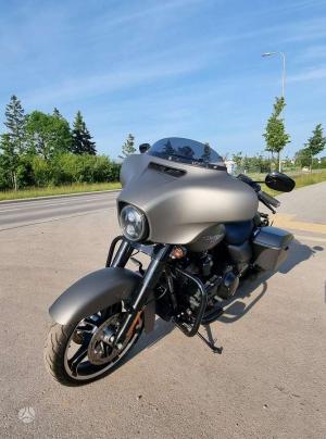 Харли-Девидсон Street Glide FLHX 2014 в Шяуляй, объемом двигателя 1.70 л и пробегом 50 тыс. км за 11150 €, фото 10 на AUTOMOTO.COM.LV