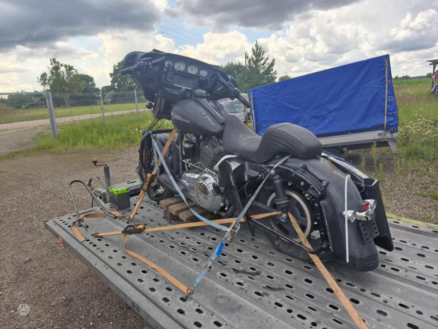Харли-Девидсон Street Glide FLHX 2014 в Паневежис, объемом двигателя 1.70 л и пробегом 71 тыс. км за 6300 €, фото 4 на AUTOMOTO.COM.LV