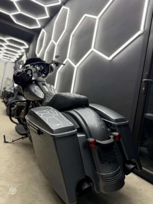 Harley-Davidson Street Glide FLHX 2014 in Siauliai, with an engine capacity of 0.00 L and mileage of 18 thousand km for 12500 €, photo 4 on AUTOMOTO.COM.LV