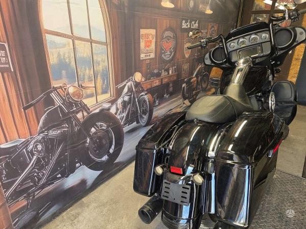 Harley-Davidson Street Glide FLHX 2014 in Jonava, with an engine capacity of 1.70 L and mileage of 38 thousand km for 9500 €, photo 3 on AUTOMOTO.COM.LV