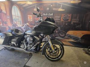 Harley-Davidson Street Glide FLHX 2014 in Jonava, with an engine capacity of 1.70 L and mileage of 38 thousand km for 9500 €, photo 13 on AUTOMOTO.COM.LV