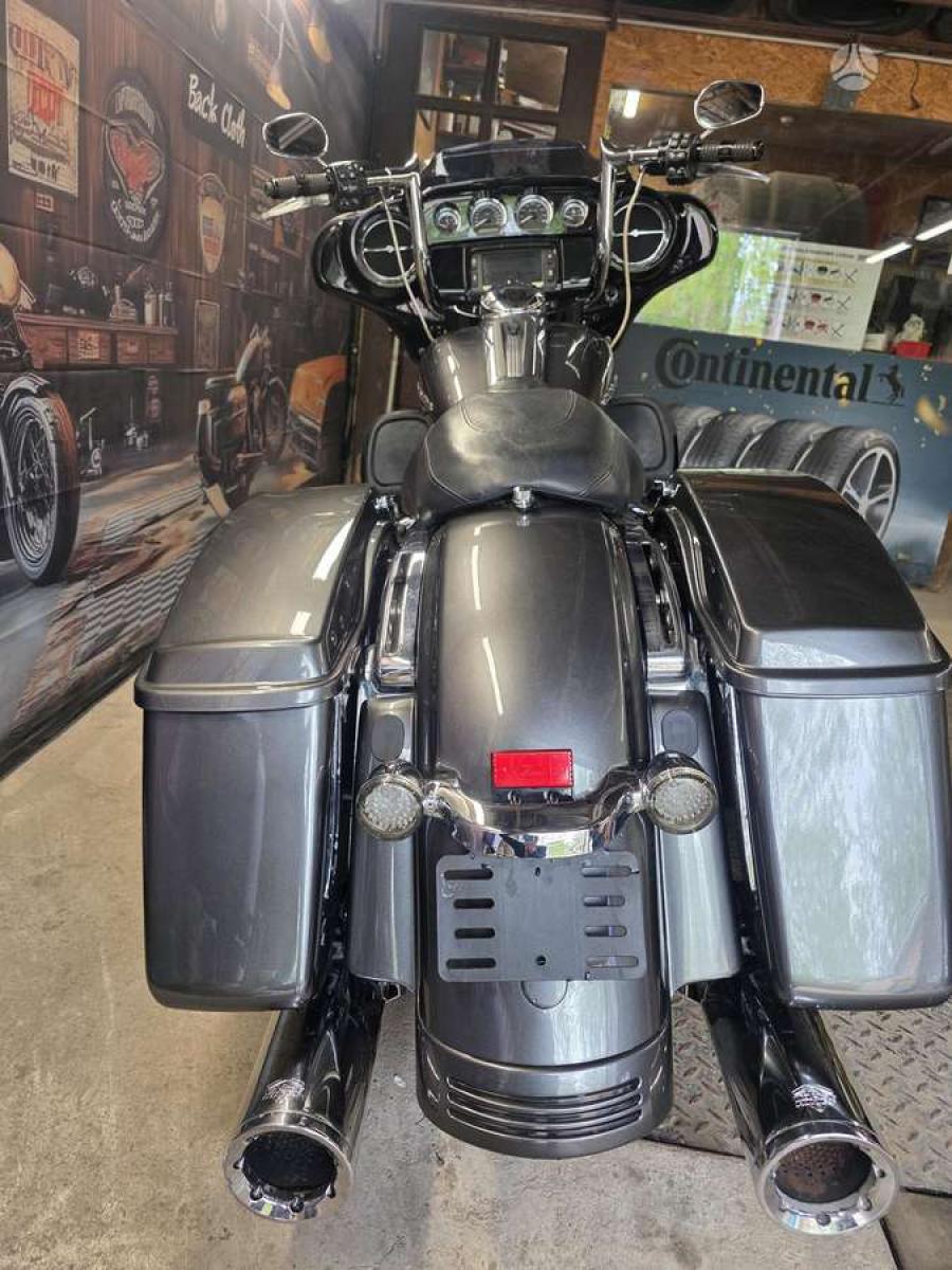 Harley-Davidson Street Glide FLHX 2014 in Jonava, with an engine capacity of 1.70 L and mileage of 38 thousand km for 9500 €, photo 25 on AUTOMOTO.COM.LV