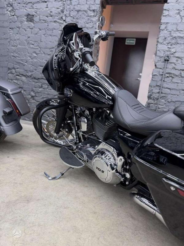 Harley-Davidson Street Glide FLHX 2014 Šauļi, ar dzinēja tilpumu 1.69 L un nobraukumu 27 tūkst. km par 11800 €, foto 8 vietnē AUTOMOTO.COM.LV