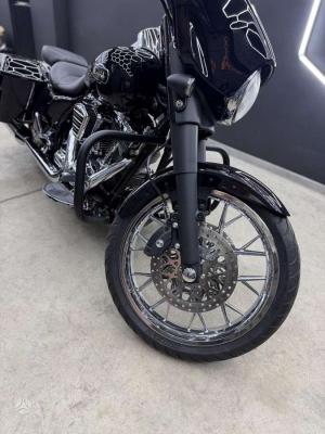 Харли-Девидсон Street Glide FLHX 2014 в Шяуляй, объемом двигателя 1.69 л и пробегом 27 тыс. км за 11800 €, фото 9 на AUTOMOTO.COM.LV