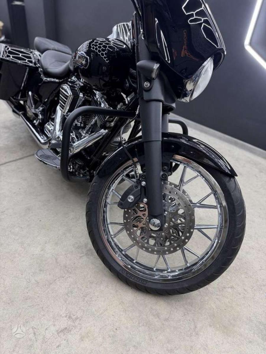 Харли-Девидсон Street Glide FLHX 2014 в Шяуляй, объемом двигателя 1.69 л и пробегом 27 тыс. км за 11800 €, фото 9 на AUTOMOTO.COM.LV