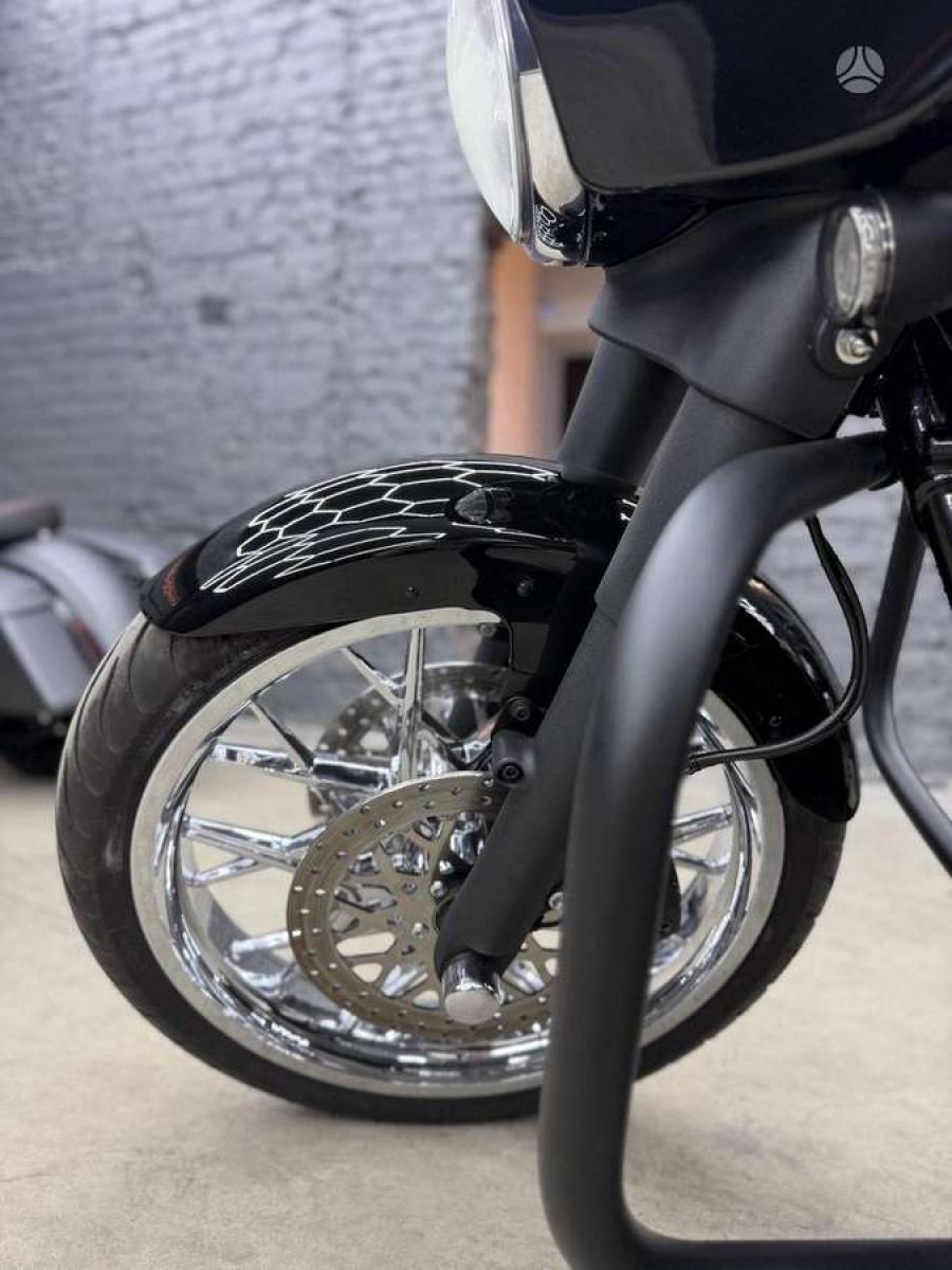 Харли-Девидсон Street Glide FLHX 2014 в Шяуляй, объемом двигателя 1.69 л и пробегом 27 тыс. км за 11800 €, фото 11 на AUTOMOTO.COM.LV