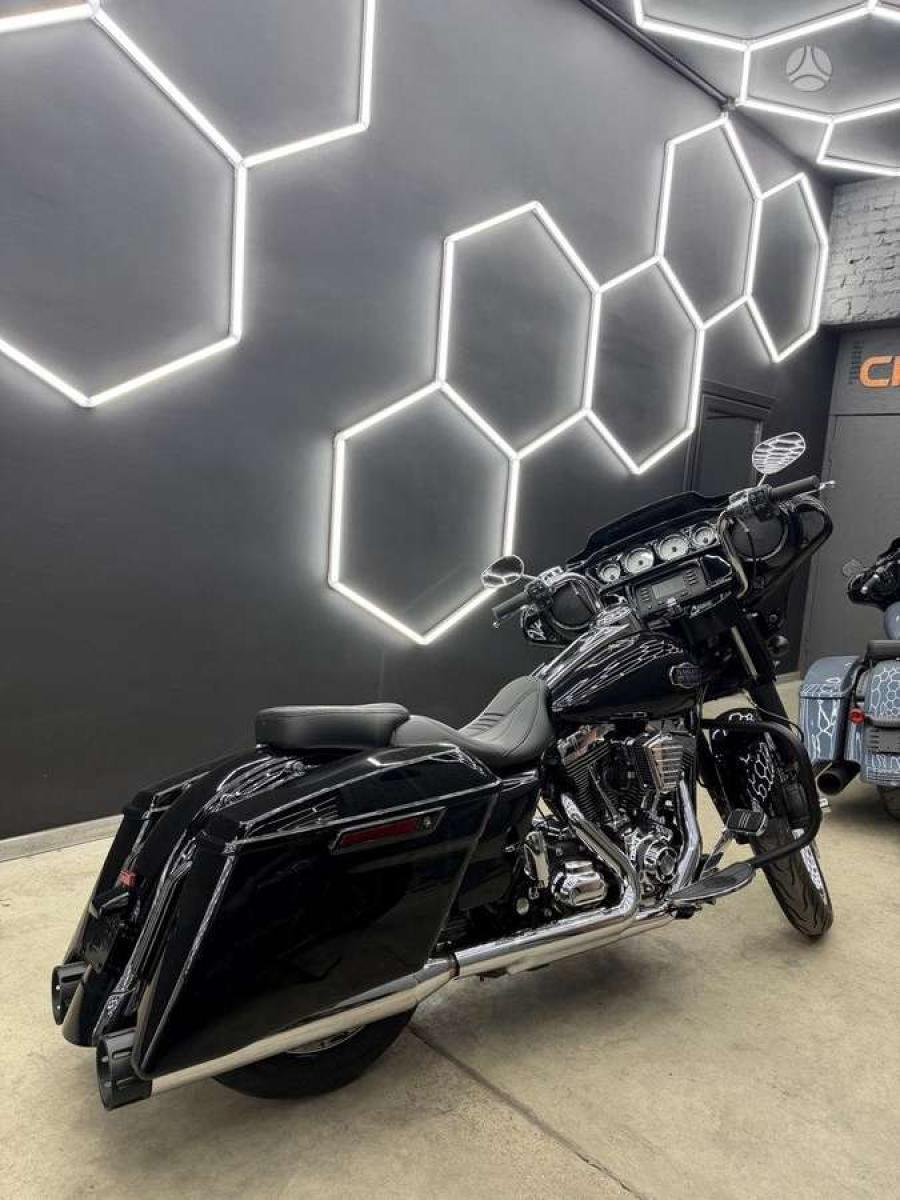 Харли-Девидсон Street Glide FLHX 2014 в Шяуляй, объемом двигателя 1.69 л и пробегом 27 тыс. км за 11800 €, фото 13 на AUTOMOTO.COM.LV