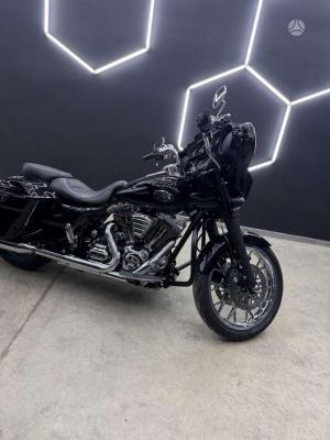 Харли-Девидсон Street Glide FLHX 2014 в Шяуляй, объемом двигателя 1.69 л и пробегом 27 тыс. км за 11800 €, фото 16 на AUTOMOTO.COM.LV
