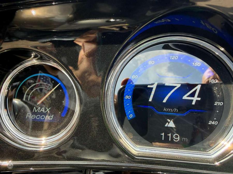 Harley-Davidson Street Glide FLHX 2014 Šauļi, ar dzinēja tilpumu 1.69 L un nobraukumu 21 tūkst. km par 11850 €, foto 3 vietnē AUTOMOTO.COM.LV