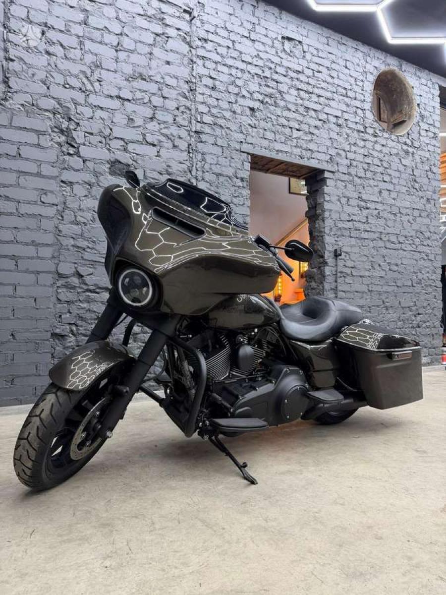 Harley-Davidson Street Glide FLHX 2014 Šauļi, ar dzinēja tilpumu 1.69 L un nobraukumu 21 tūkst. km par 11850 €, foto 7 vietnē AUTOMOTO.COM.LV