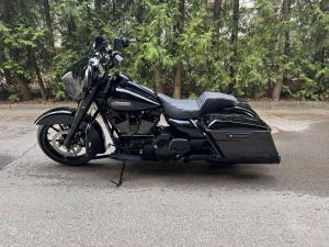 Harley-Davidson Street Glide FLHX 2015 Radviliškis, ar dzinēja tilpumu 1.70 L un nobraukumu 29 tūkst. km par 9700 €, foto  vietnē AUTOMOTO.COM.LV