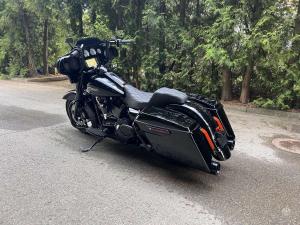Harley-Davidson Street Glide FLHX 2015 in Radviliskis, with an engine capacity of 1.70 L and mileage of 29 thousand km for 9700 €, photo 3 on AUTOMOTO.COM.LV
