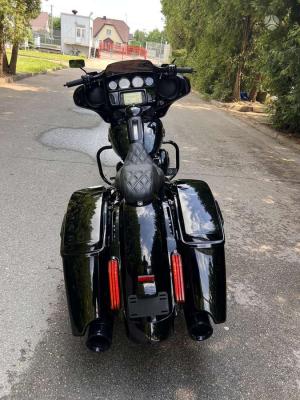 Harley-Davidson Street Glide FLHX 2015 in Radviliskis, with an engine capacity of 1.70 L and mileage of 29 thousand km for 9700 €, photo 8 on AUTOMOTO.COM.LV