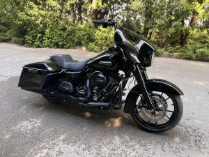 Harley-Davidson Street Glide FLHX 2015 in Radviliskis, with an engine capacity of 1.70 L and mileage of 29 thousand km for 9700 €, photo 9 on AUTOMOTO.COM.LV