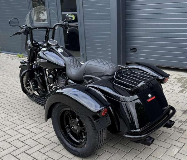 Харли-Девидсон Street Glide FLHX 2015 в Тельшяй, объемом двигателя 0.00 л и пробегом 65 тыс. км за 13800 €, фото 2 на AUTOMOTO.COM.LV