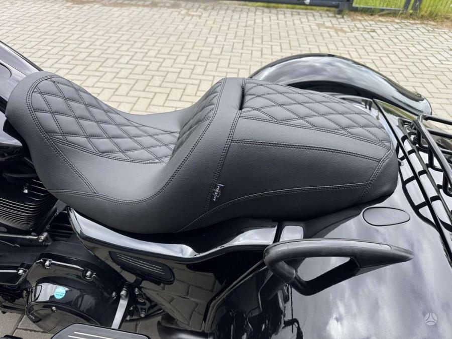 Харли-Девидсон Street Glide FLHX 2015 в Тельшяй, объемом двигателя 0.00 л и пробегом 65 тыс. км за 13800 €, фото 4 на AUTOMOTO.COM.LV