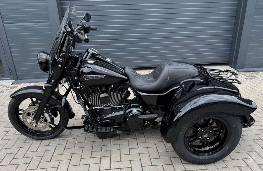 Харли-Девидсон Street Glide FLHX 2015 в Тельшяй, объемом двигателя 0.00 л и пробегом 65 тыс. км за 13800 €, фото 5 на AUTOMOTO.COM.LV