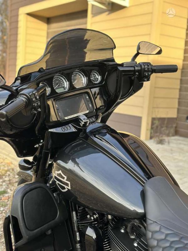 Харли-Девидсон Street Glide FLHX 2016 в Клайпеда, объемом двигателя 1.69 л и пробегом 7 тыс. км за 13600 €, фото 7 на AUTOMOTO.COM.LV