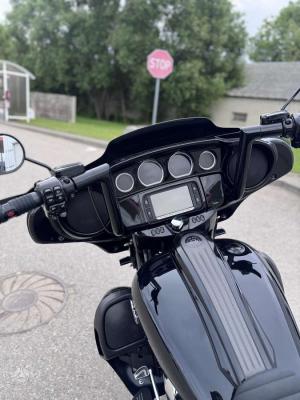 Харли-Девидсон Street Glide FLHX 2016 в Каунас, объемом двигателя 1.92 л и пробегом 29 тыс. км за 13500 €, фото 8 на AUTOMOTO.COM.LV