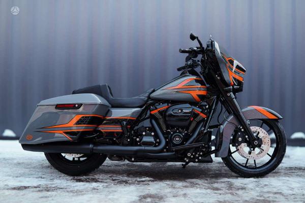 Harley-Davidson Street Glide FLHX 2017 in Kaunas, with an engine capacity of 1.75 L and mileage of 5 thousand km for 17222 €, photo 5 on AUTOMOTO.COM.LV