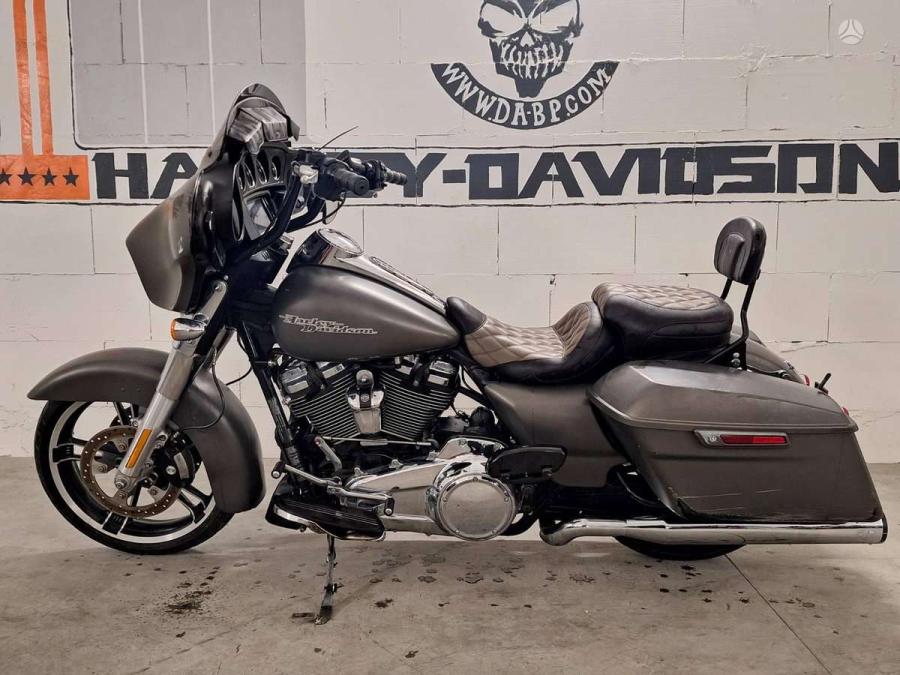 Harley-Davidson Street Glide FLHX 2018 Radviliškis, ar dzinēja tilpumu 1.75 L un nobraukumu 29 tūkst. km par 9600 €, foto 9 vietnē AUTOMOTO.COM.LV