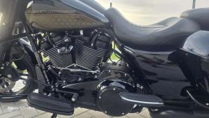 Harley-Davidson Street Glide FLHX 2018 Šauļi, ar dzinēja tilpumu 1.80 L un nobraukumu 12 tūkst. km par 13999 €, foto 4 vietnē AUTOMOTO.COM.LV