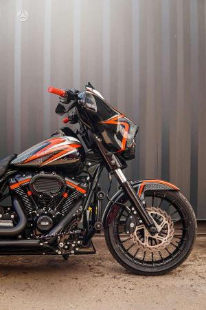 Harley-Davidson Street Glide FLHX 2018 in Kaunas, with an engine capacity of 2.10 L and mileage of 16 thousand km for 24999 €, photo  on AUTOMOTO.COM.LV