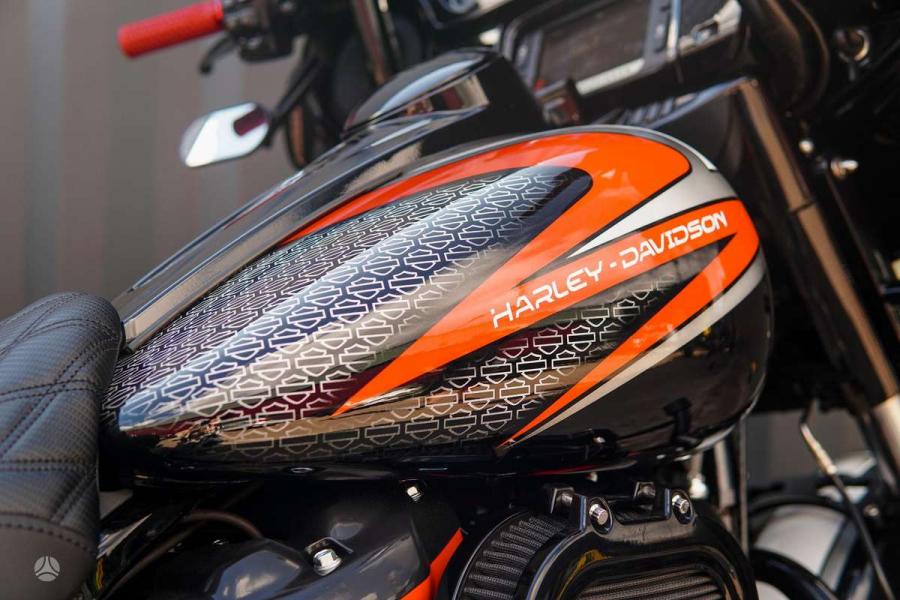 Харли-Девидсон Street Glide FLHX 2018 в Каунас, объемом двигателя 2.10 л и пробегом 16 тыс. км за 24999 €, фото 3 на AUTOMOTO.COM.LV