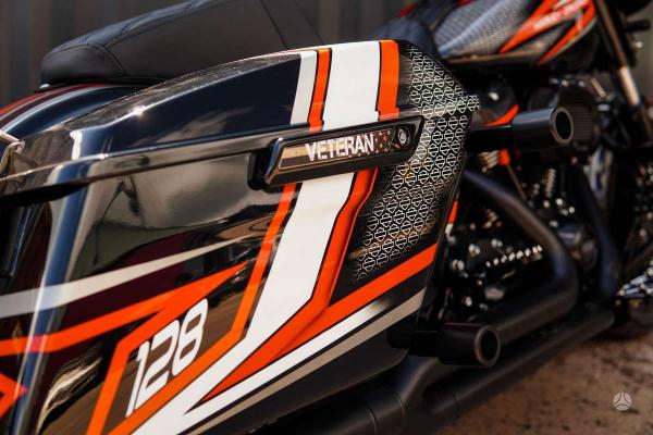 Harley-Davidson Street Glide FLHX 2018 Kauņa, ar dzinēja tilpumu 2.10 L un nobraukumu 16 tūkst. km par 24999 €, foto 4 vietnē AUTOMOTO.COM.LV