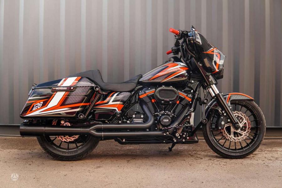 Харли-Девидсон Street Glide FLHX 2018 в Каунас, объемом двигателя 2.10 л и пробегом 16 тыс. км за 24999 €, фото 6 на AUTOMOTO.COM.LV
