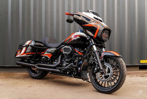 Harley-Davidson Street Glide FLHX 2018 Kauņa, ar dzinēja tilpumu 2.10 L un nobraukumu 16 tūkst. km par 24999 €, foto 8 vietnē AUTOMOTO.COM.LV
