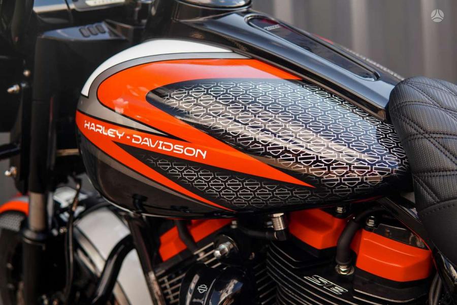 Харли-Девидсон Street Glide FLHX 2018 в Каунас, объемом двигателя 2.10 л и пробегом 16 тыс. км за 24999 €, фото 13 на AUTOMOTO.COM.LV