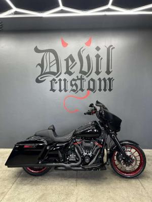 Harley-Davidson Street Glide FLHX 2018 in Kaunas, with an engine capacity of 1.93 L and mileage of 6 thousand km for 15500 €, photo  on AUTOMOTO.COM.LV
